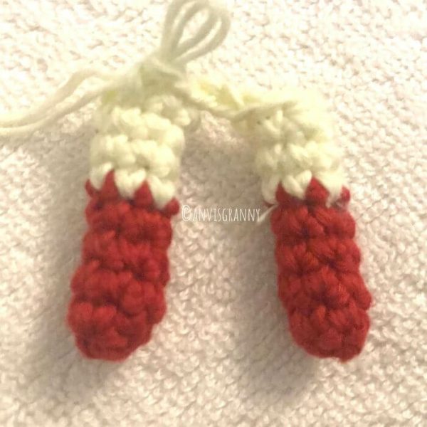 No-Sew Amigurumi Christmas Candle Doll FREE Pattern